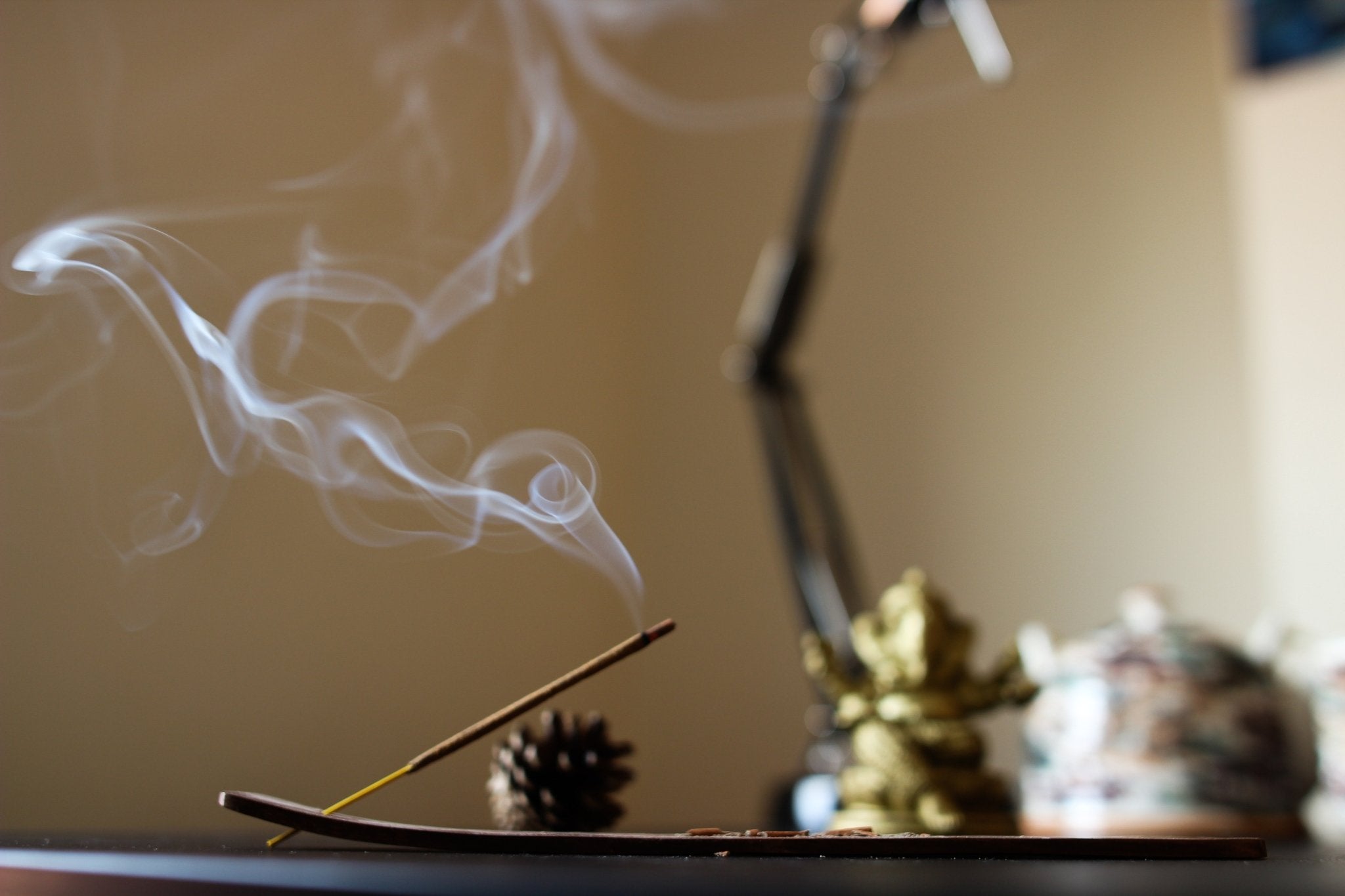what is the right way to choose and use incense sticks? – Looshi
